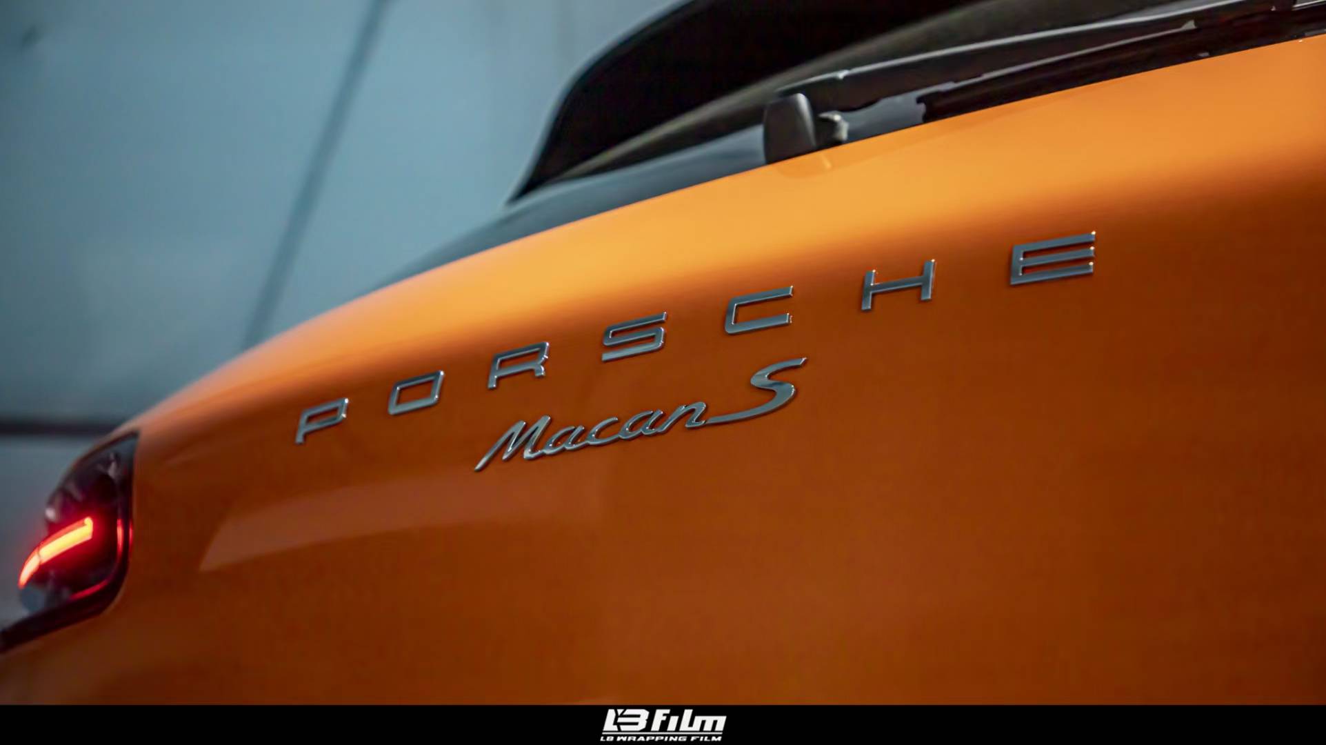 美女都无法抗拒，保时捷Macan超亮赤岩橙改色膜（LB FILM）_搜狐汽车_搜狐网
