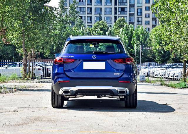 30多万虽然都是1.3T，但GLA的动力表现会比GLB好_搜狐汽车_搜狐网