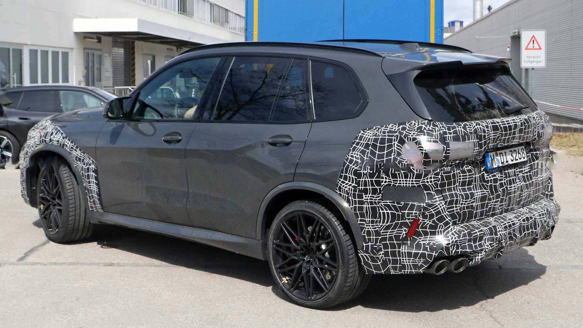 全新宝马X5M谍照曝光 4.4T双涡轮增压+V8 造型彻底改变_搜狐汽车_搜狐网