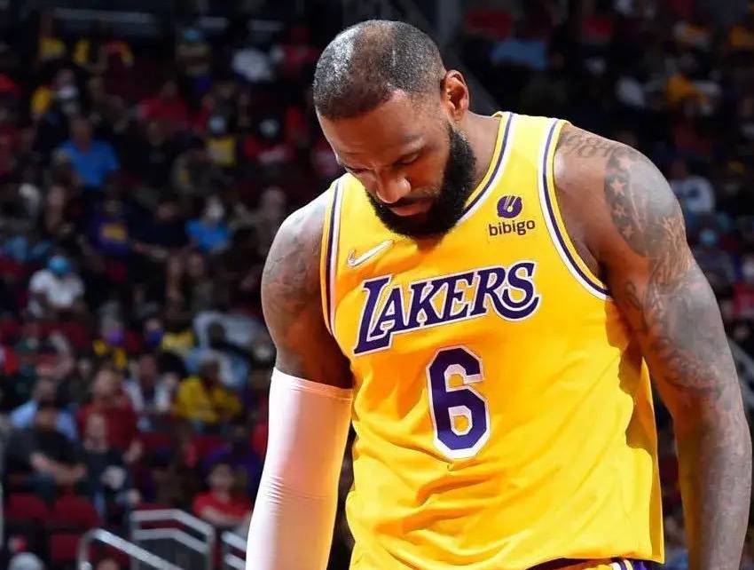 NBA ：詹姆斯每个赛季季后赛战绩一览，6个总亚军_决赛_1_魔术