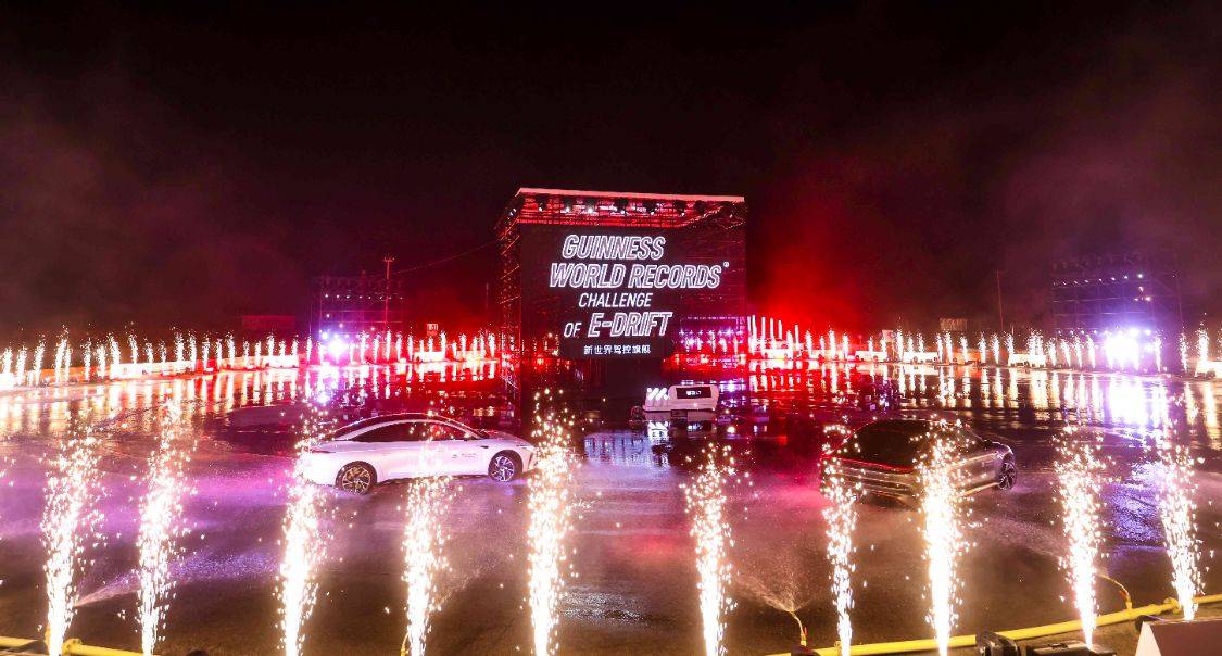 售36.88-40.88万元，中大型纯电轿车，智己L7两款车型上市_搜狐汽车_搜狐网