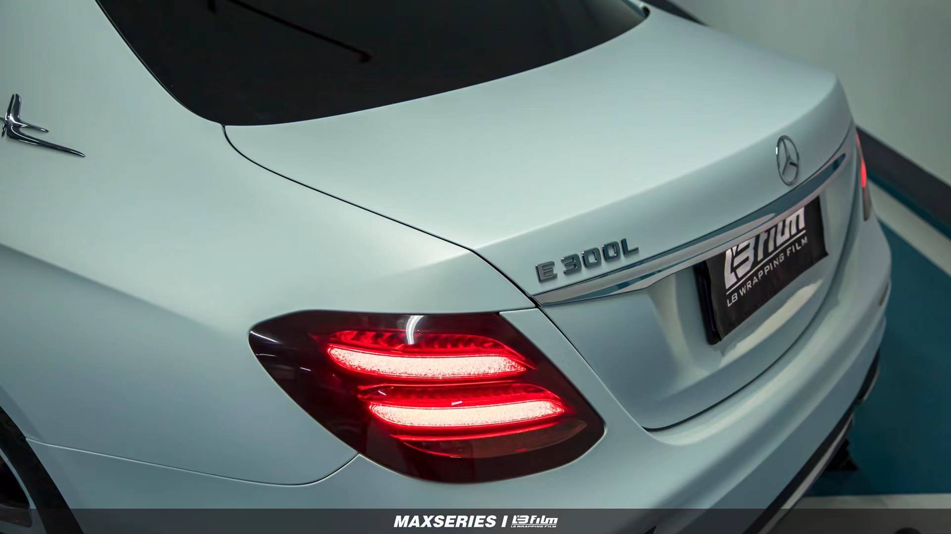 LBFILM改色膜案例：奔驰e300L消光皓月白_搜狐汽车_搜狐网