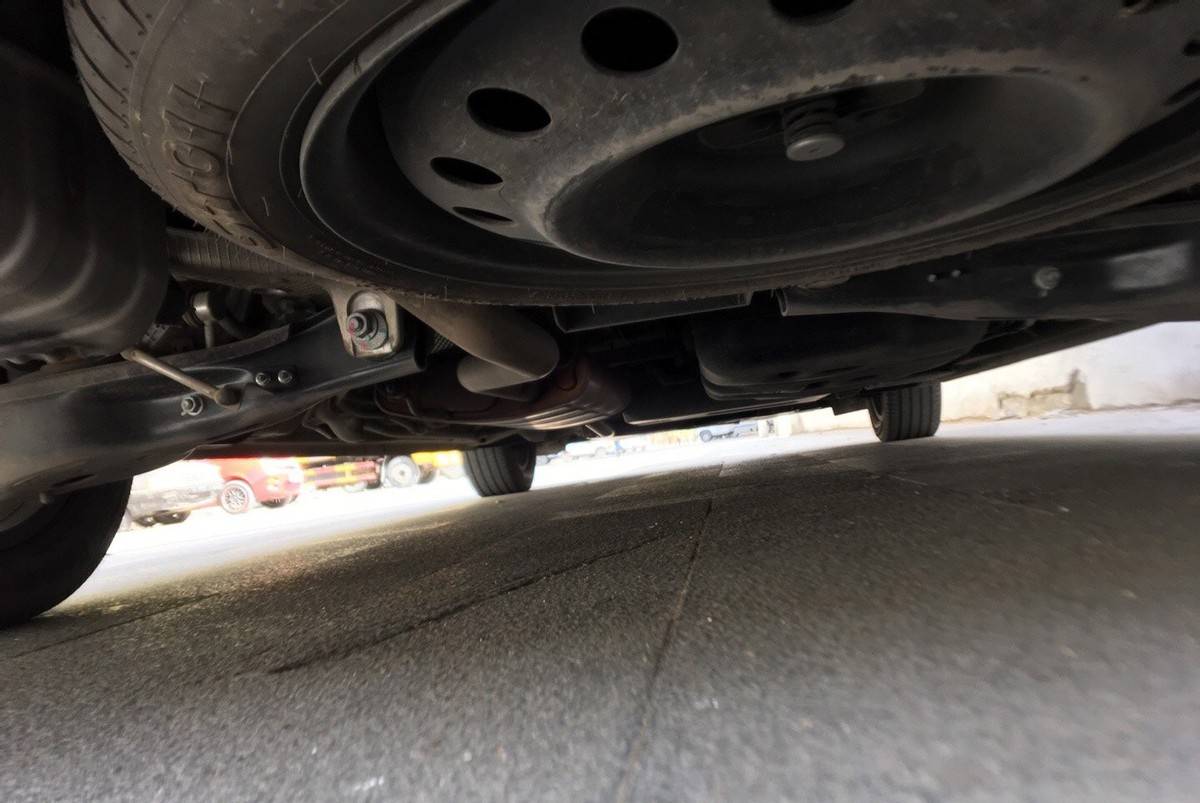 红旗全新豪华MPV实车曝光：或搭3.0T+8AT+四驱售45万起！_搜狐汽车_搜狐网