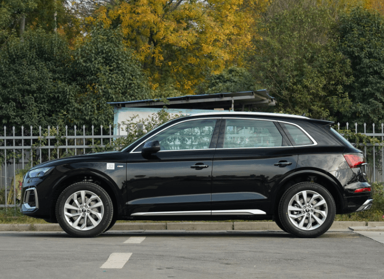 全系搭载高功率发动机，匹配8AT变速箱，全新奥迪Q5L曝光_搜狐汽车_搜狐网