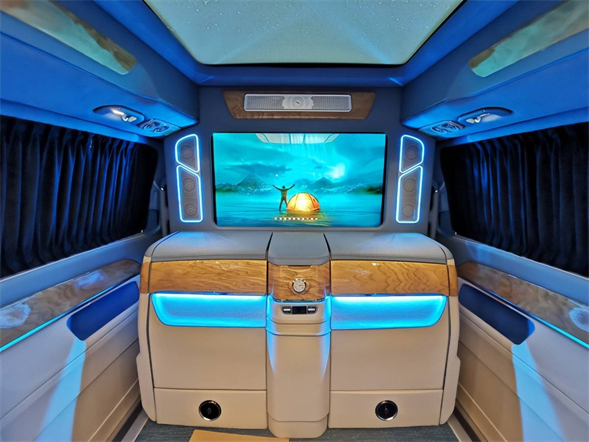 奔驰V260L高顶商务车降价！豪客V600全隔断4+2总裁座驾_搜狐汽车_搜狐网