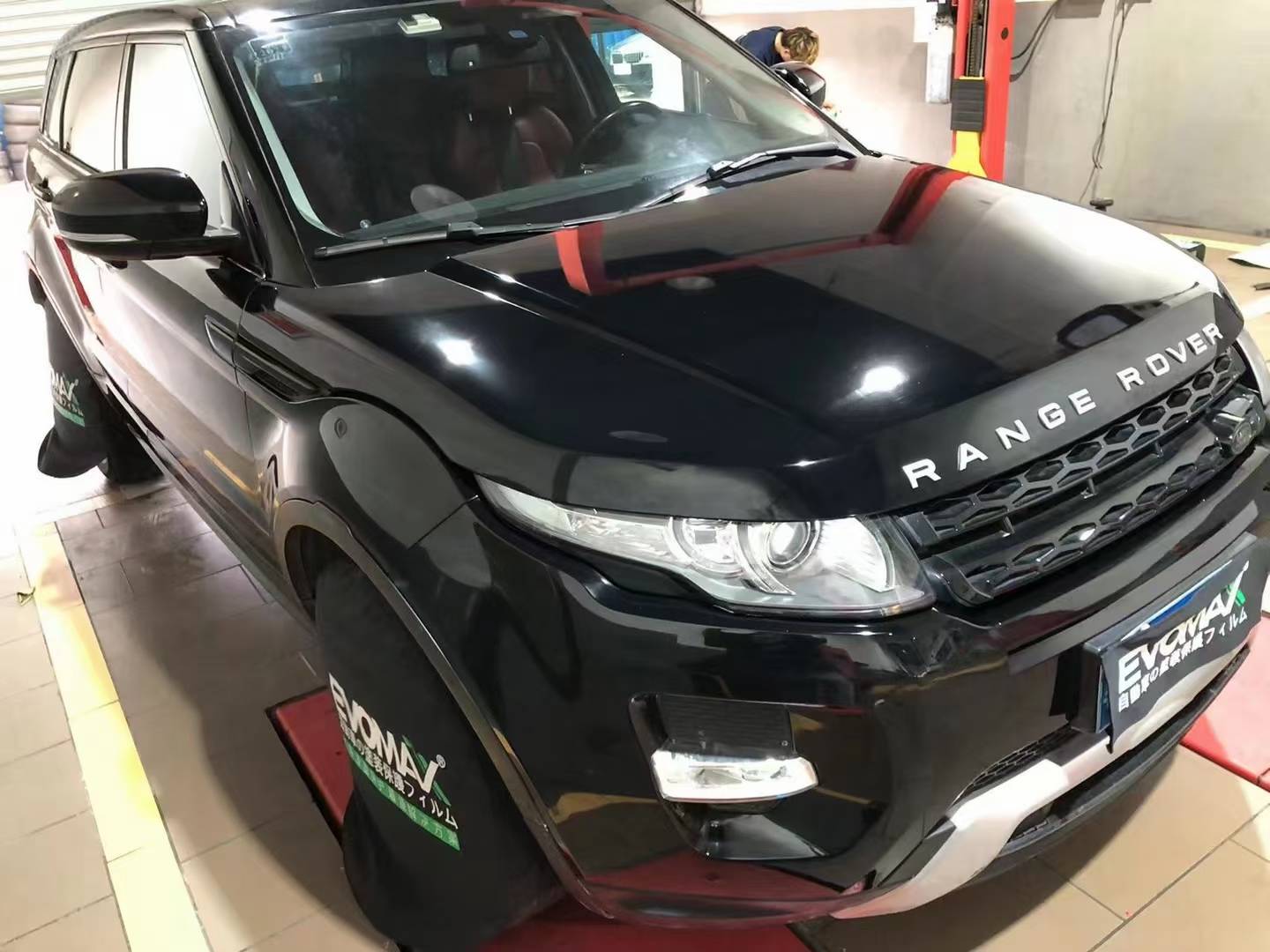 白色路虎白变黑变（EVOMAX易玛·改色膜）各种细节_搜狐汽车_搜狐网