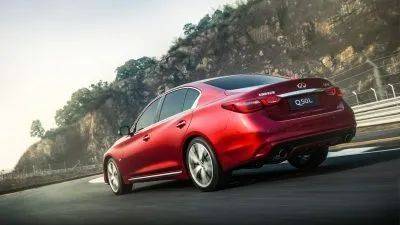 豪华年轻派PK，奥迪A4L和英菲尼迪Q50L谁更值得入手？_搜狐汽车_搜狐网