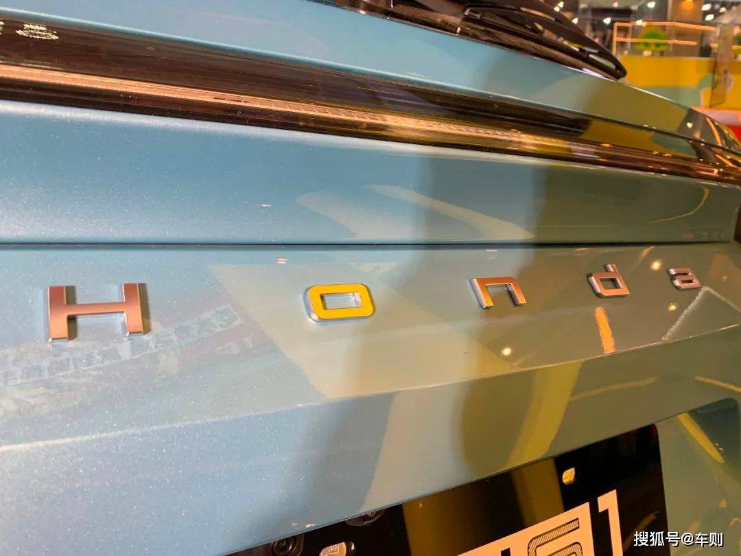 实拍本田纯电e:NS1：15.1英寸大中控提神醒脑，内饰质感颇为高级_搜狐汽车_搜狐网