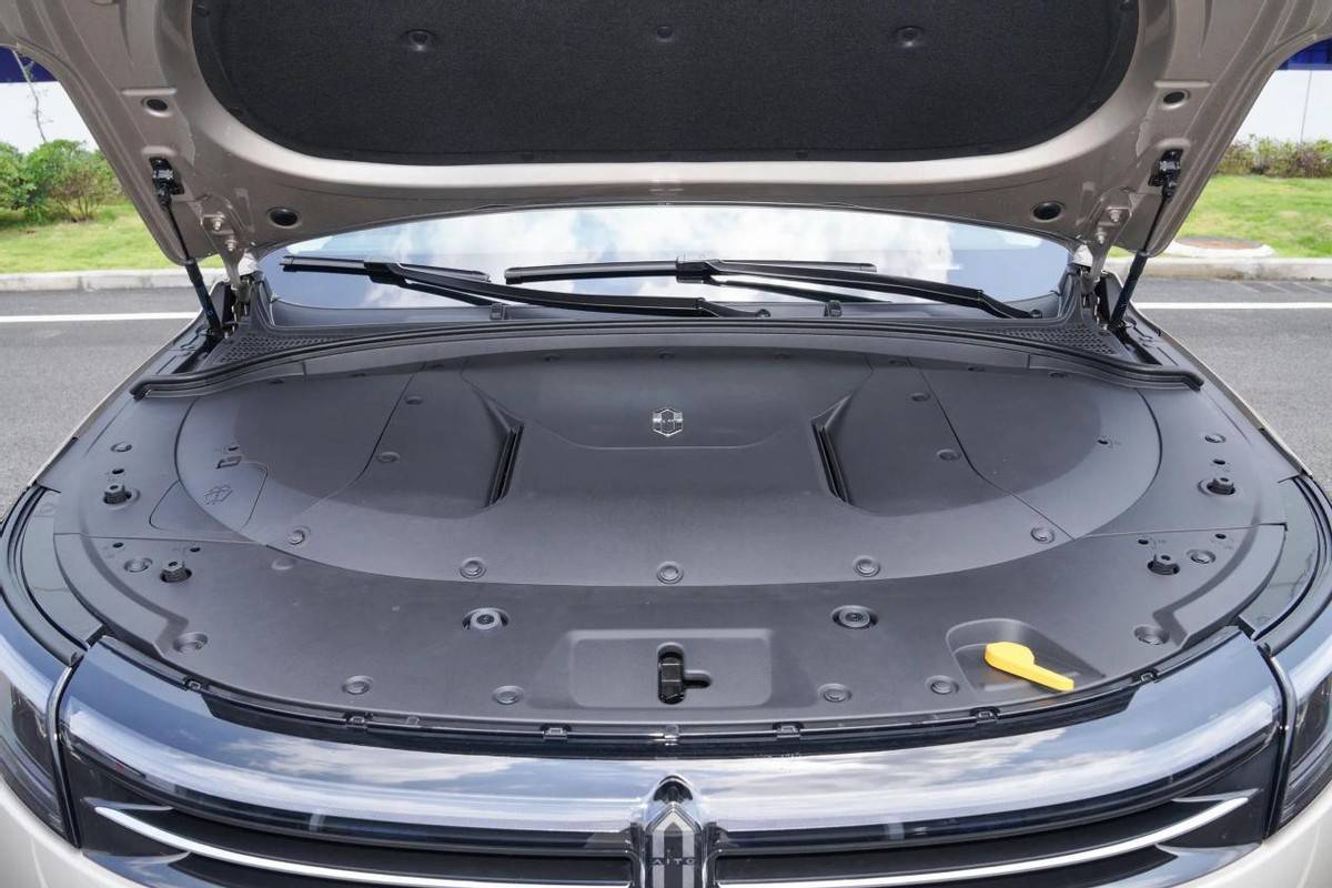 31.98-37.98万，零百加速4.8S，配“零重力”座椅，问界M7值吗？_搜狐汽车_搜狐网