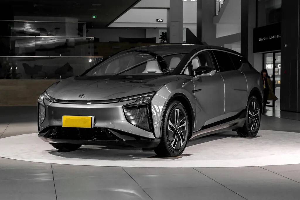 车长5米2，标配空气悬挂，57万元起售，带你看高合HiPhi X_搜狐汽车_搜狐网