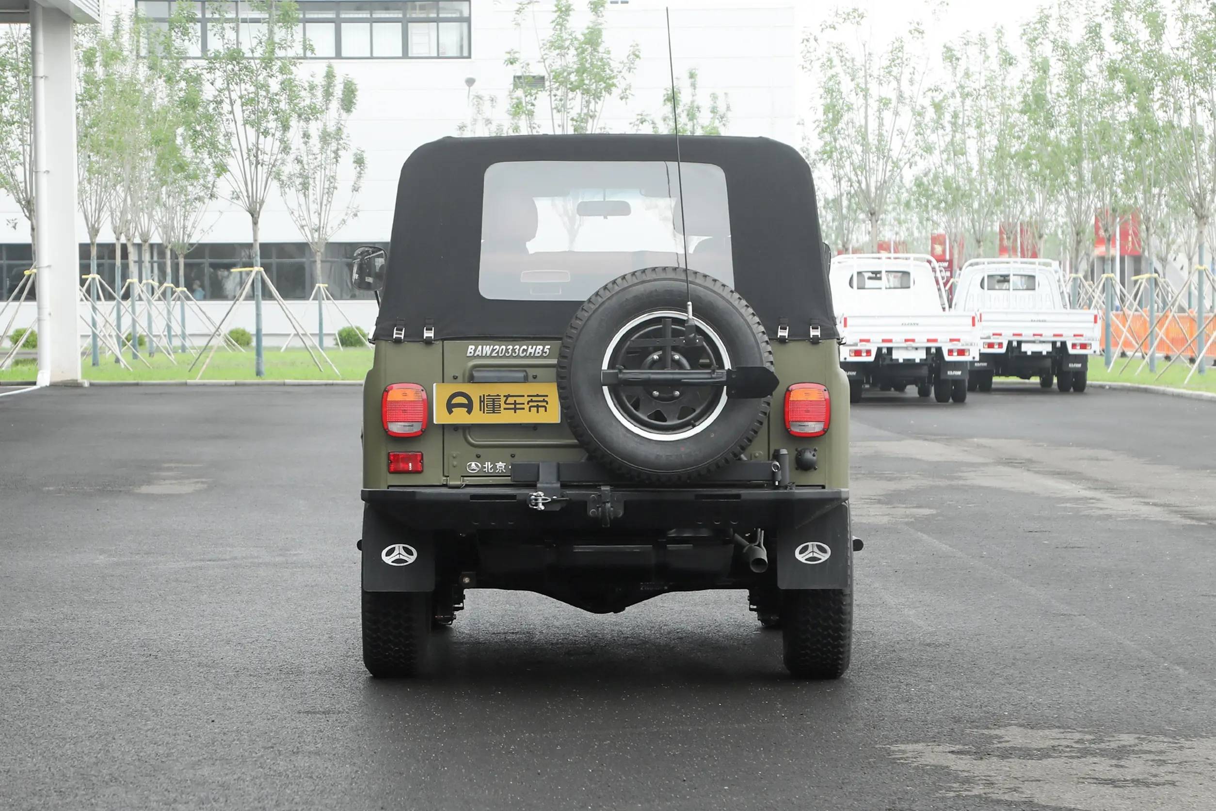 红色经典，北汽制造BJ 212新增三款车型，起售价8.08万元_搜狐汽车_搜狐网