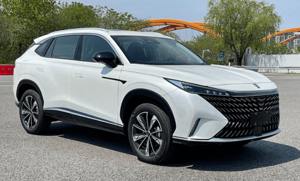 搭载27英寸滑移屏/8月交付 第三代荣威RX5/eRX5正式开启预售_搜狐汽车_搜狐网