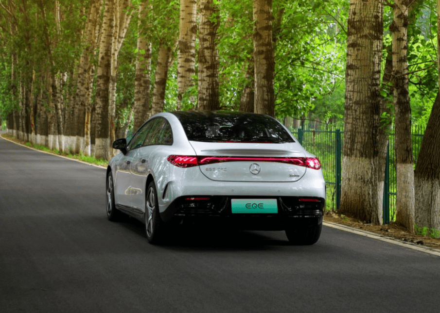 售53万起 续航752km！搭AR实景导航 对标蔚来ET7?奔驰EQE开启预售_搜狐汽车_搜狐网