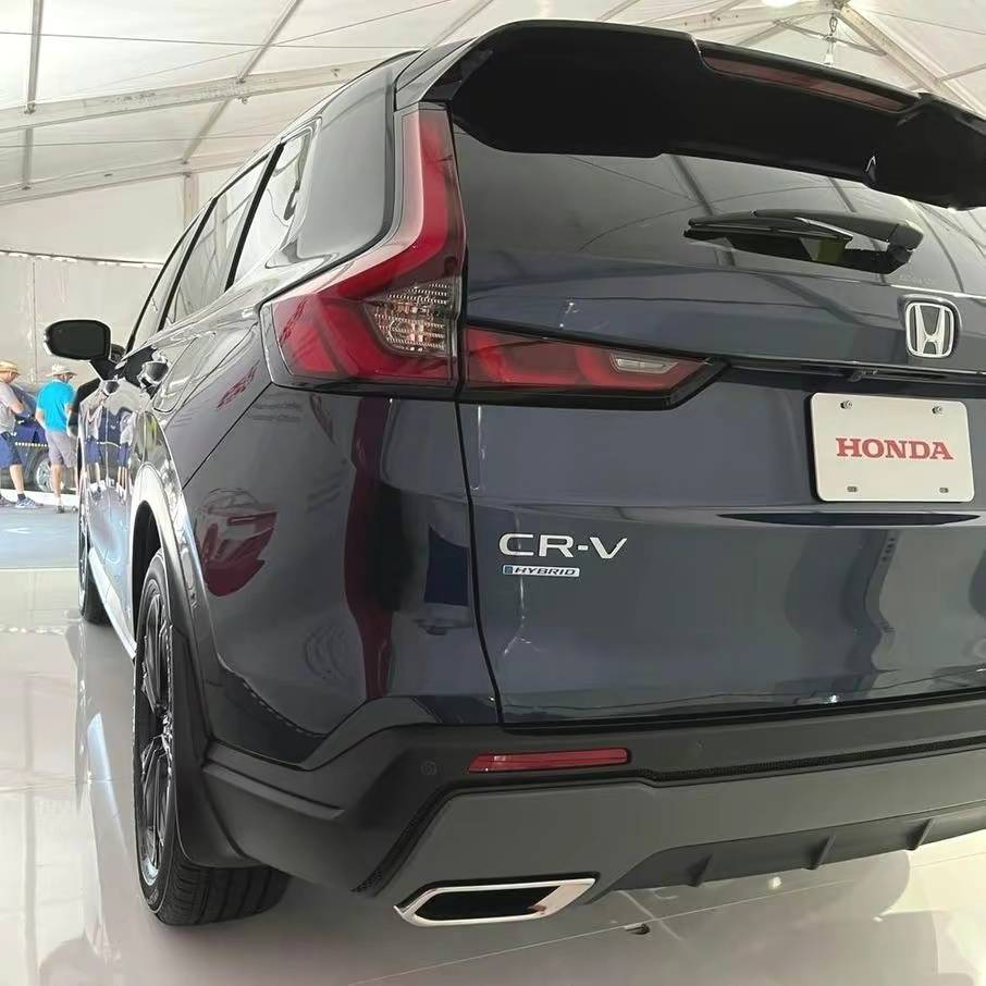 未上市就“预定爆款”，实拍“性能最强”CR-V，精致感爆棚，帅气_搜狐汽车_搜狐网