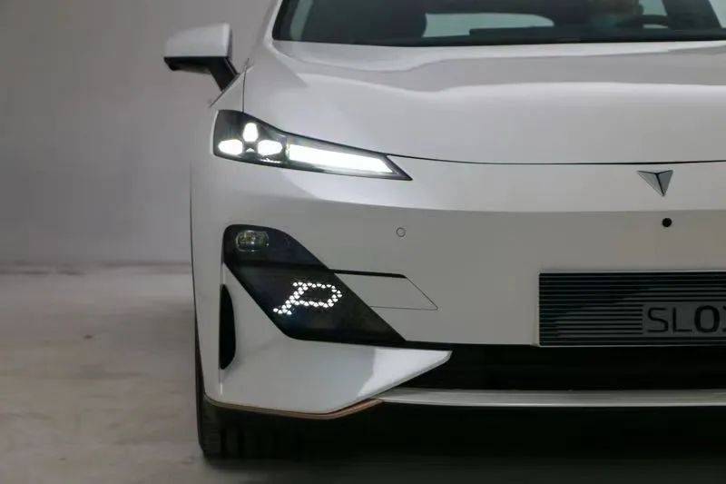 搭载多项全球首发技术，长安深蓝SL03正式上市，售价16.89万起_搜狐汽车_搜狐网