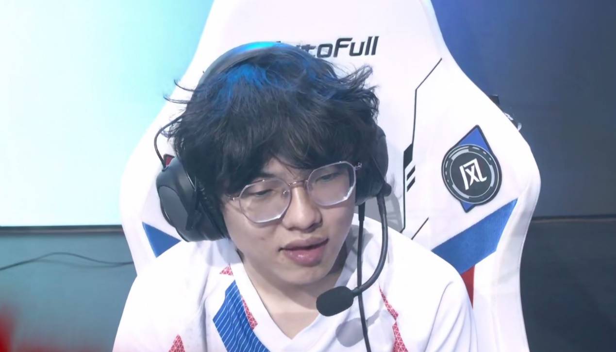 击败RNG后身价暴涨！LGD新人一战成名：等到转会期，可以拿大合同_Assum_选手_下路