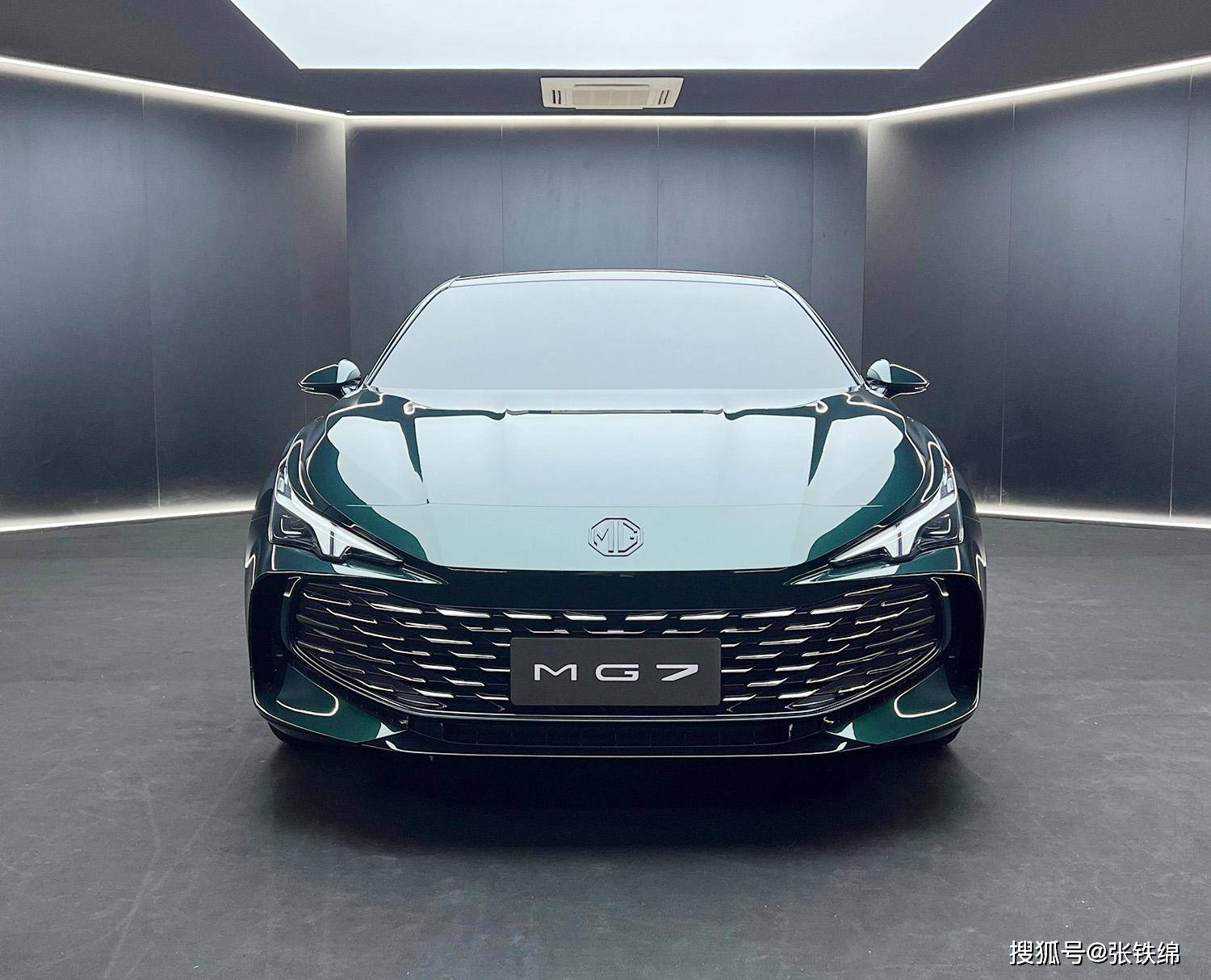 新款MG7实车亮相，外观很年轻运动，气场不输帕拉梅拉，6.5秒破百_搜狐汽车_搜狐网