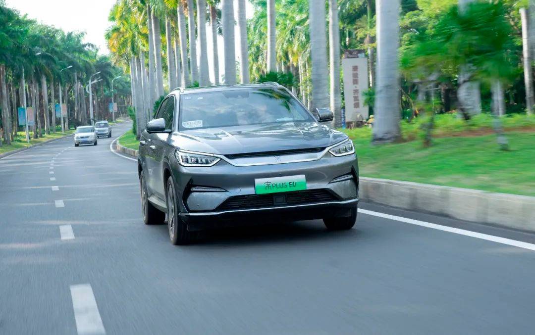 新势力和传统大厂谁更香？零跑C11 VS比亚迪宋PLUS EV_搜狐汽车_搜狐网