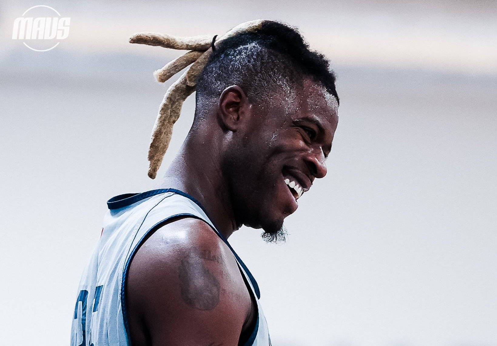 组图:独行侠晒周末训练照 众将轻松备战77笑容满面-搜狐大视野-搜狐新闻