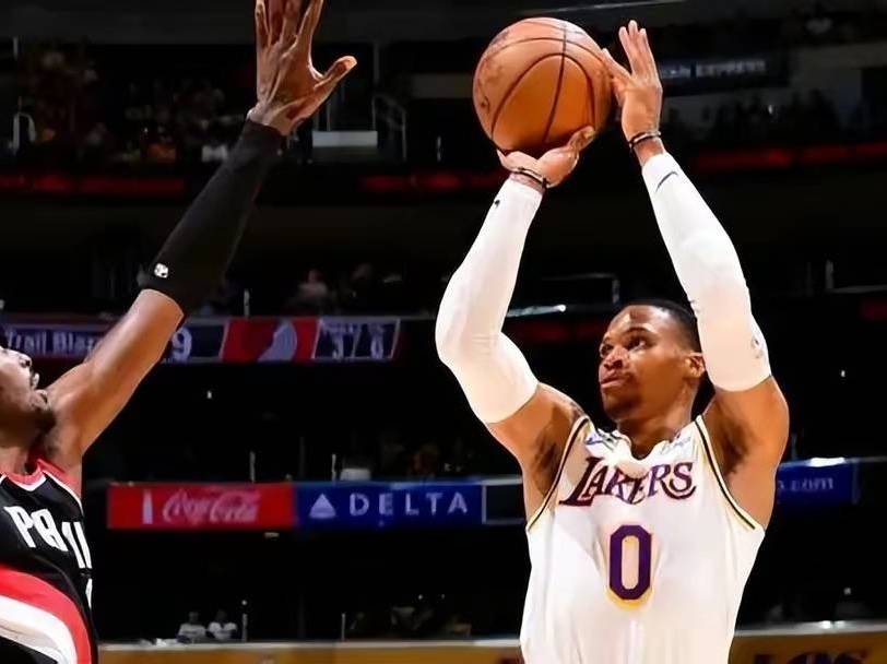 NBA：湖人104比106主场惜败开拓者，三分球33中6，多人0中_问题_威少_詹姆斯