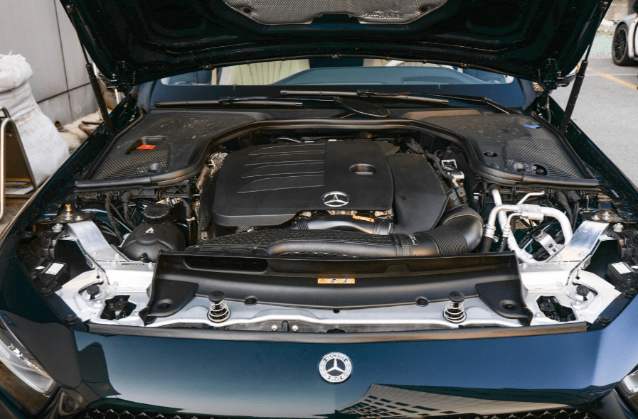 与CLS300相比，上汽奥迪A7L空间更大配置更优_搜狐汽车_搜狐网