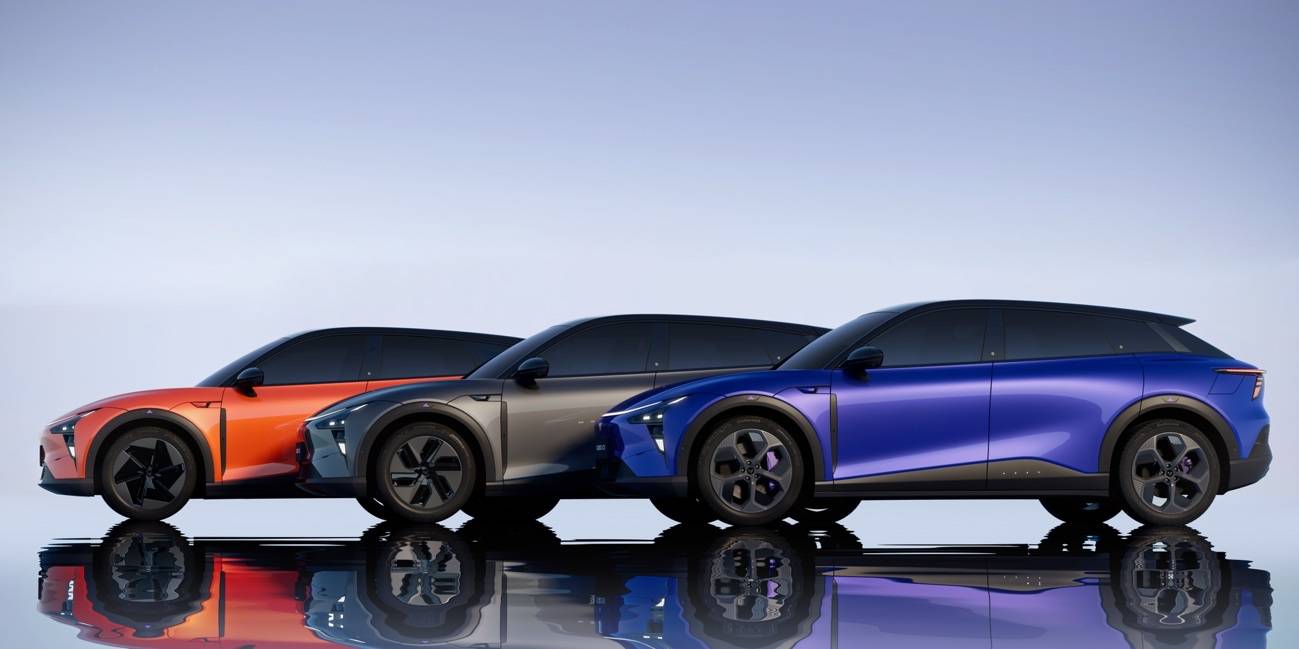 集度ROBO-01正式亮相 首款纯电轿跑ROBO-02外观设计曝光_搜狐汽车_搜狐网