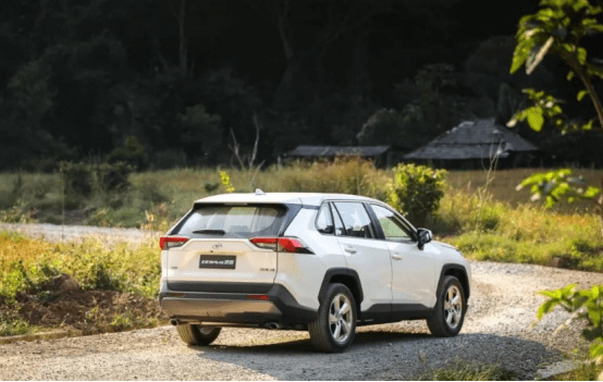 2023款星途凌云PK RAV4，国产与合资的又一巅峰对决！_搜狐汽车_搜狐网