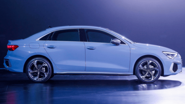 新款奥迪A3变化不大，但花20万买BBA入门轿车，它依旧最值？_搜狐汽车_搜狐网