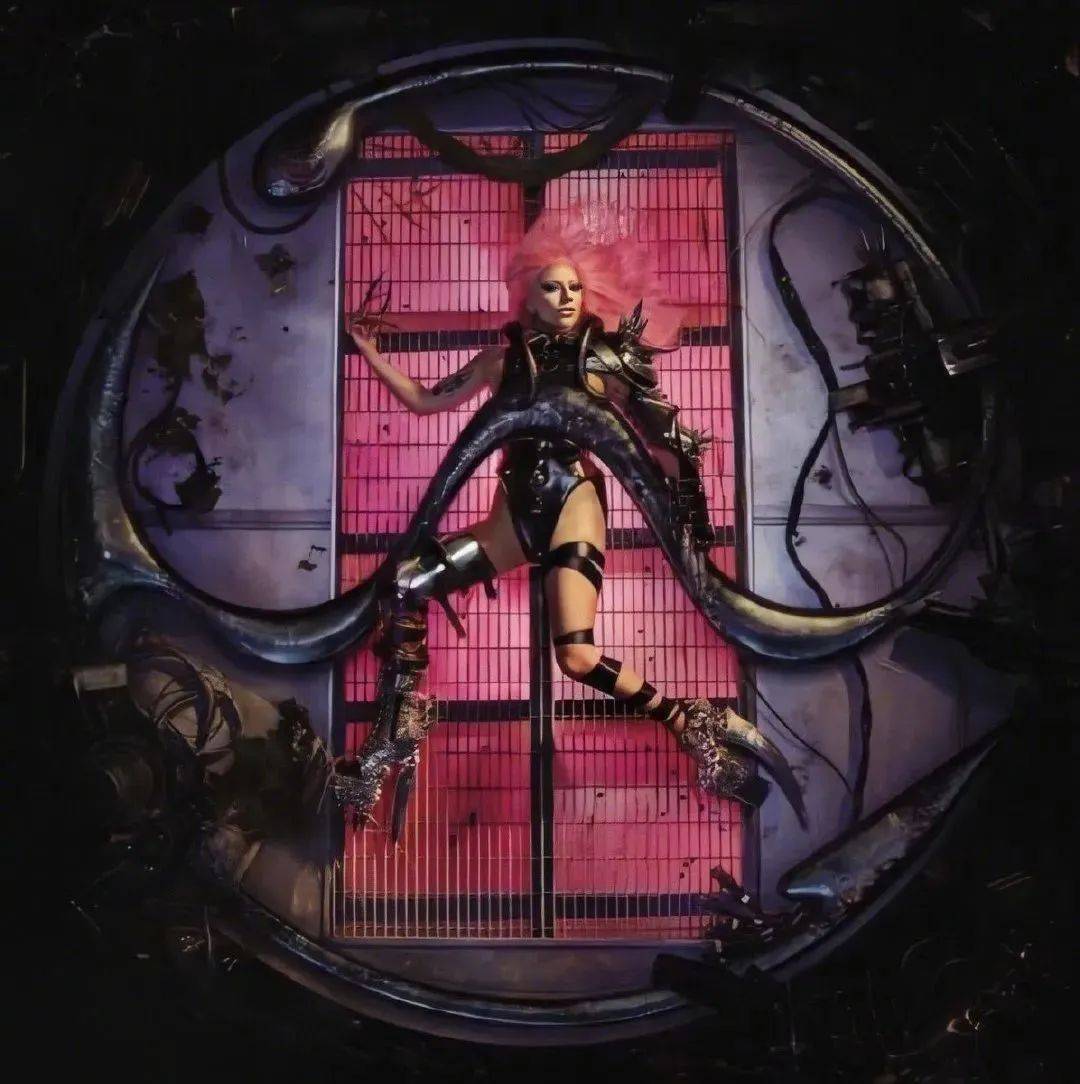 梁文华：肉比特，生物感与科技感的完美融合_虚拟_作品_时尚