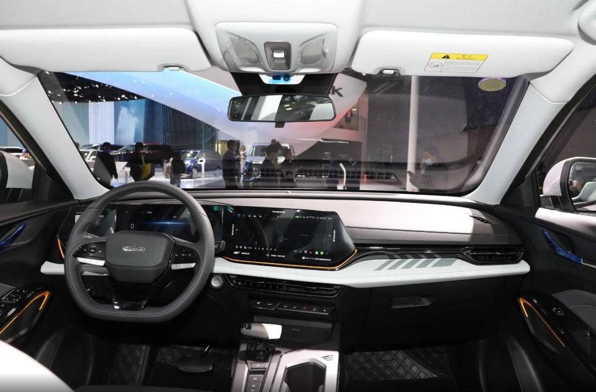 零百仅需7.51秒，颜值还挺高，10.49万的欧尚X5 PLUS领航型能买？_搜狐汽车_搜狐网