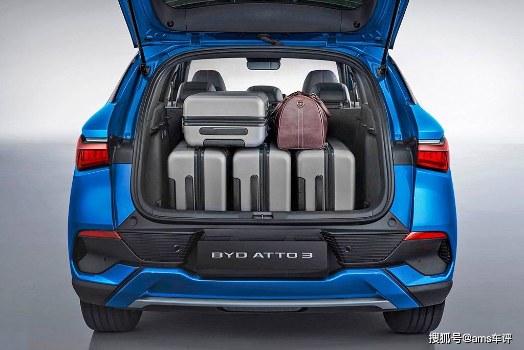 海外试驾比亚迪Atto 3，来看德国编辑怎么说？_搜狐汽车_搜狐网