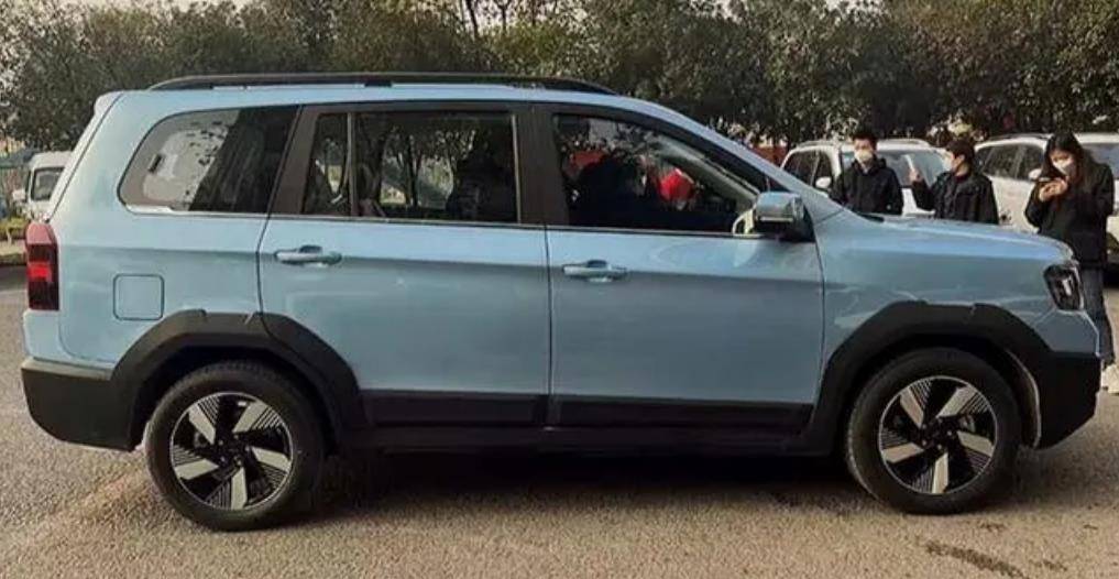 比亚迪电机，长城电池，10万级7座增程SUV斯威大虎EDi_搜狐汽车_搜狐网