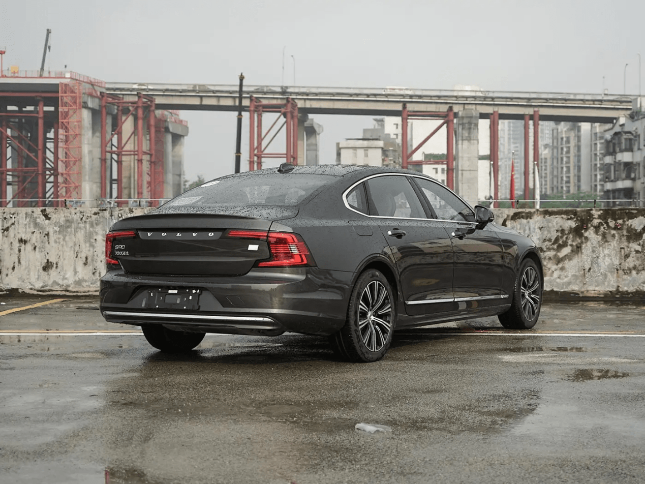 预算50万买豪华插混中大型车，奥迪宝马沃尔沃你选谁？_搜狐汽车_搜狐网