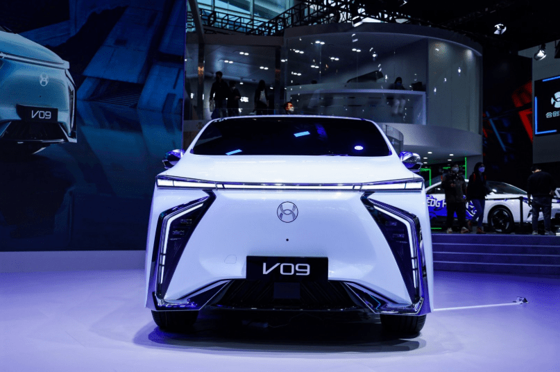 续航突破750km，合创V09惊艳亮相_搜狐汽车_搜狐网