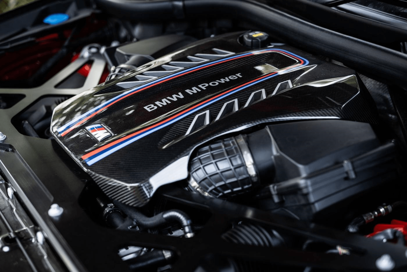 全新宝马X6 M曝光，配4.4T V8发动机，外观极具压迫感_搜狐汽车_搜狐网