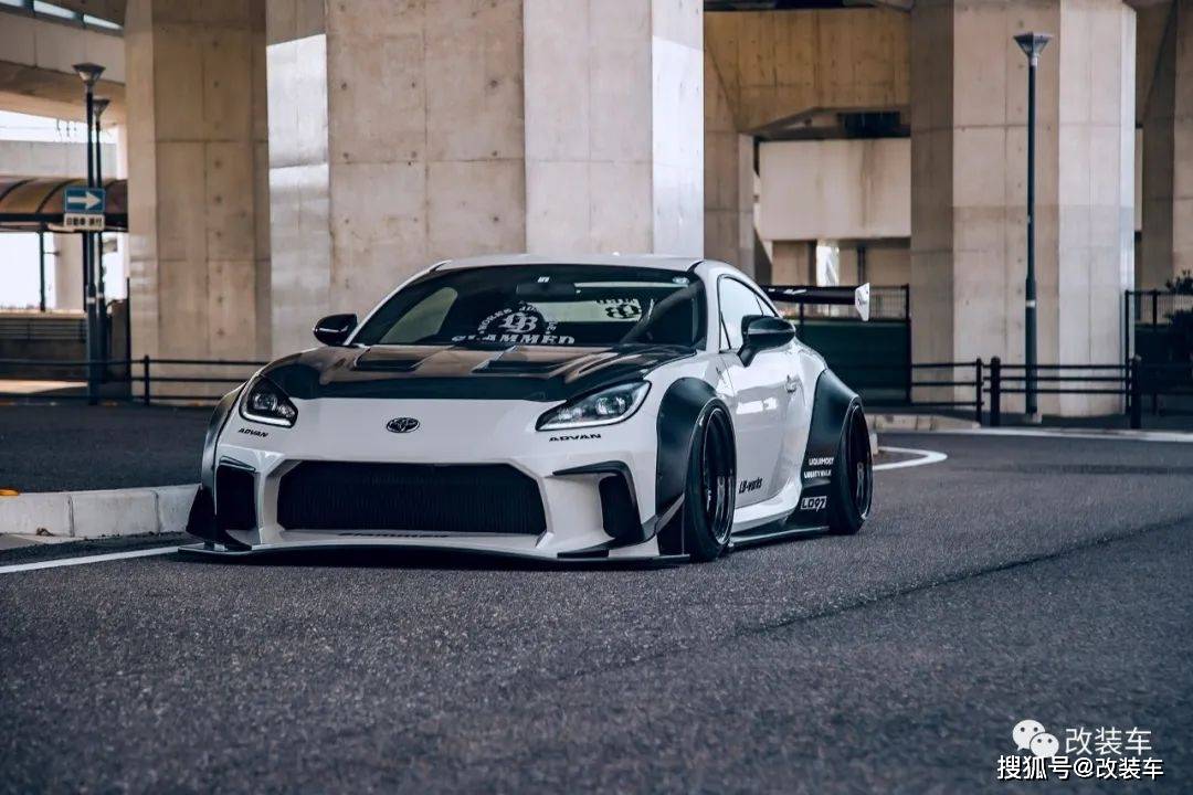 VARIS推出丰田GR86宽体套件，跟PANDEM、LB比谁技高一筹？_搜狐汽车_搜狐网