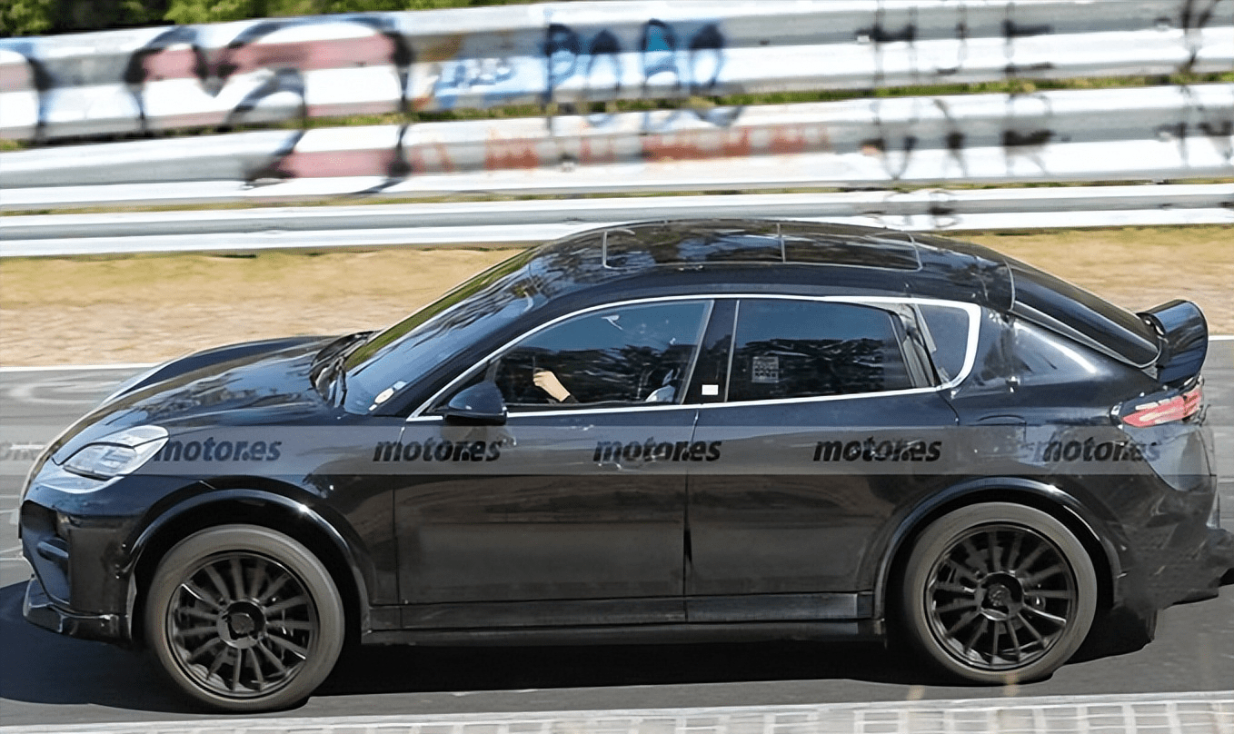 全新保时捷Macan ev实车图曝光，外观更加运动激进，最大续航700km_搜狐汽车_搜狐网