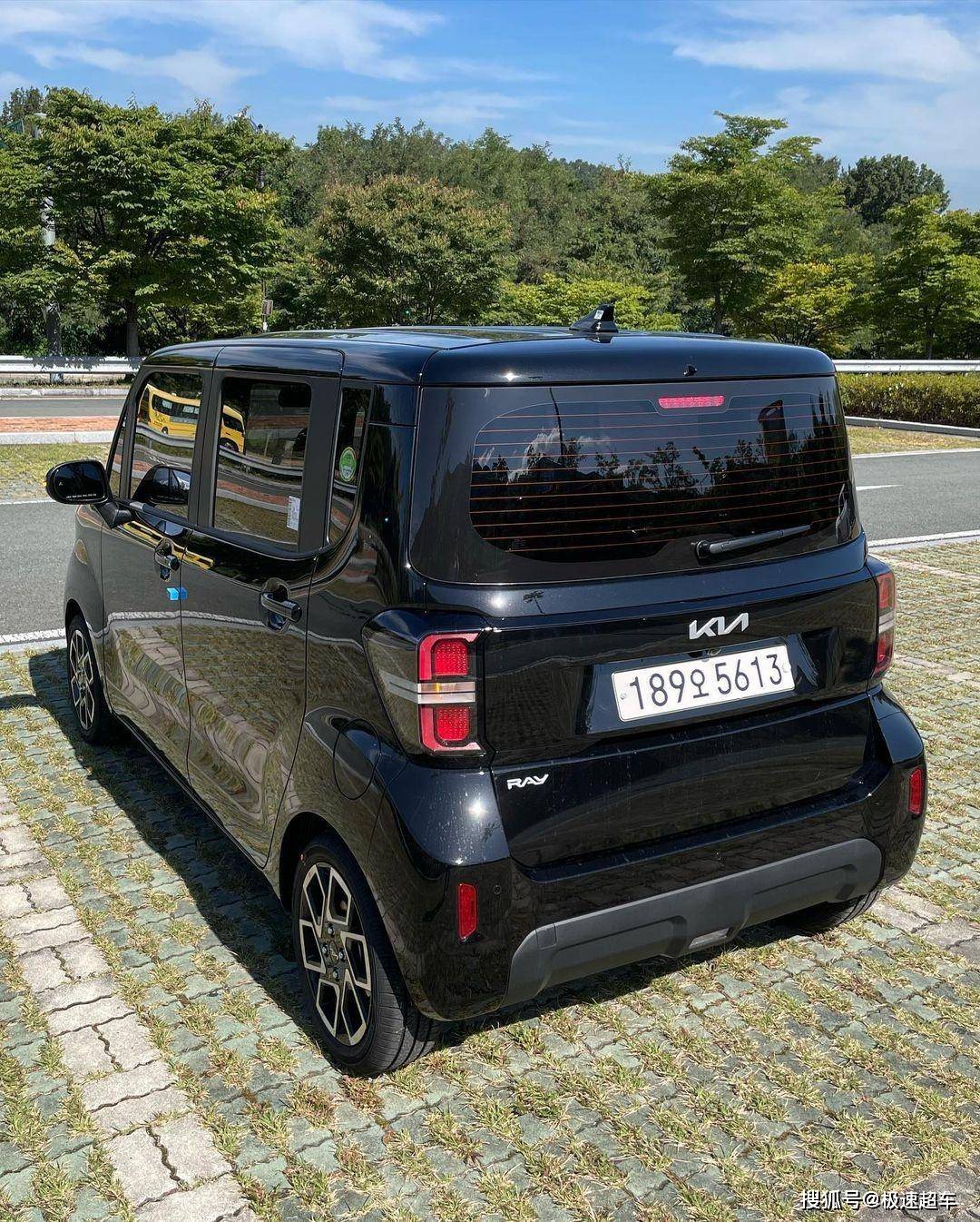 KIA牌“方盒子”登场，空间超越铃木北斗星，海外落地6万，油耗3升_搜狐汽车_搜狐网