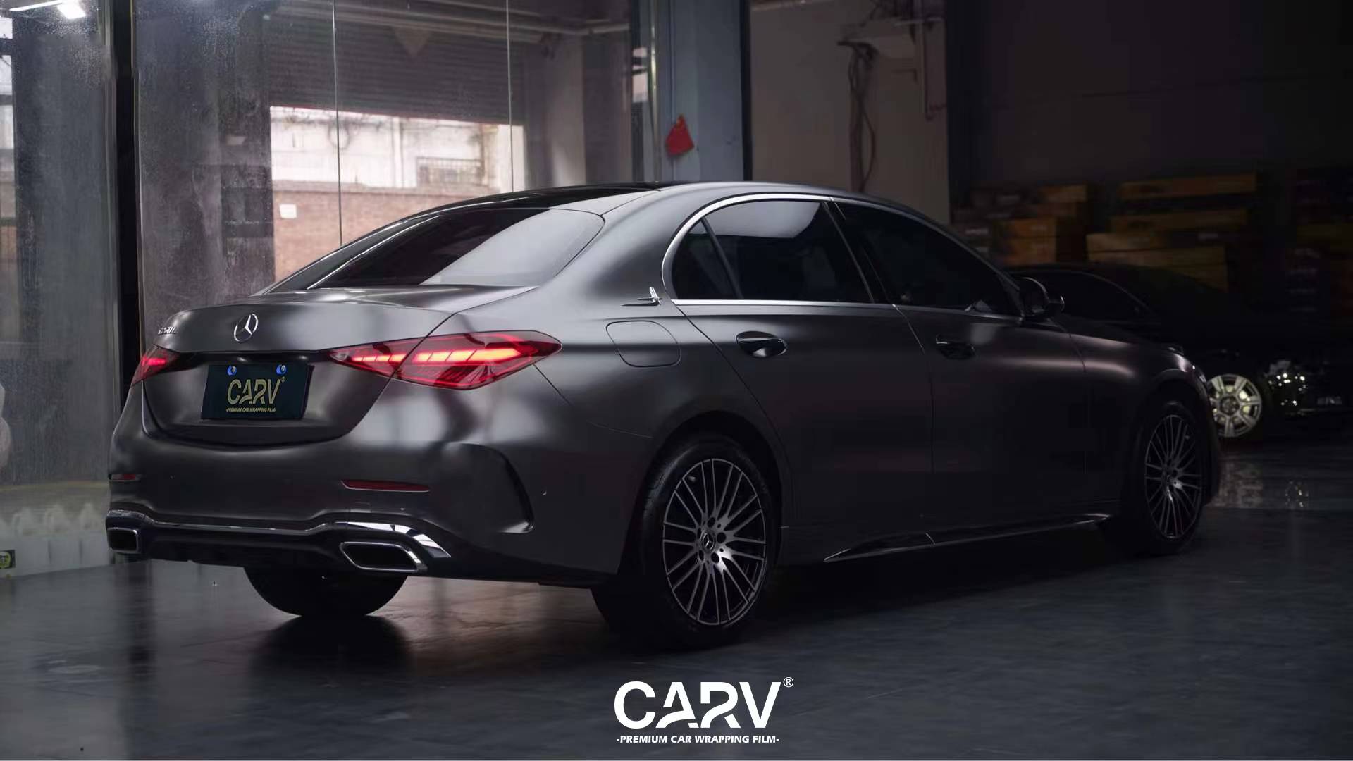 奔驰C260L卡孚改色膜山灰，低调奢华的灰_搜狐汽车_搜狐网