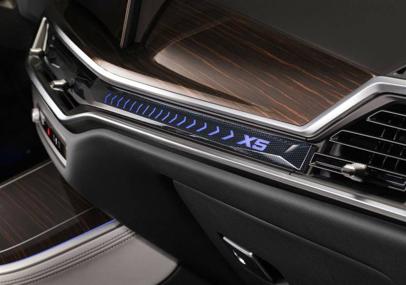 集体改款，新奔驰GLE、宝马X5谁主沉浮？_搜狐汽车_搜狐网