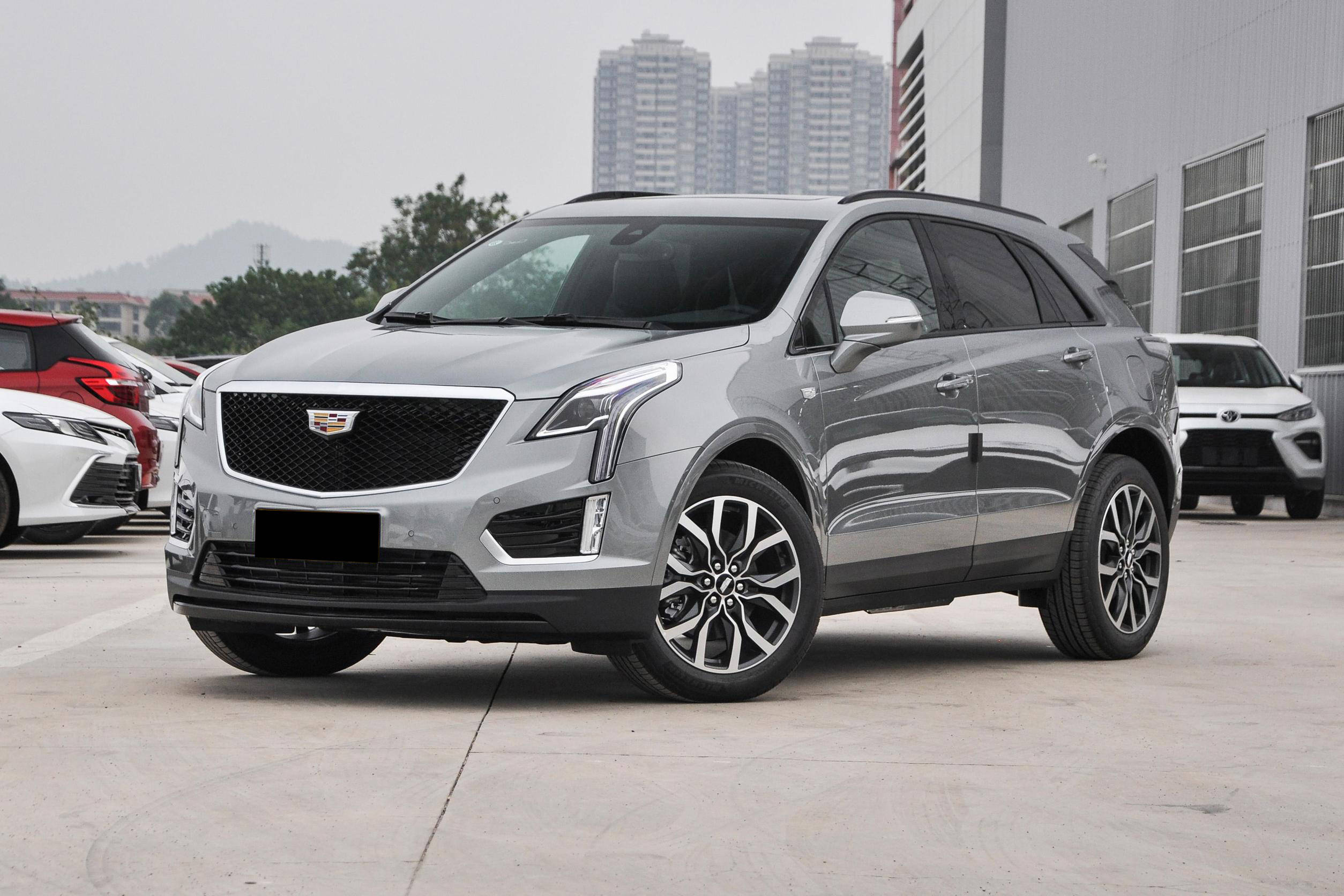 凯迪拉克XT5对比奥迪Q5L 日常用车谁更贴心？_搜狐汽车_搜狐网