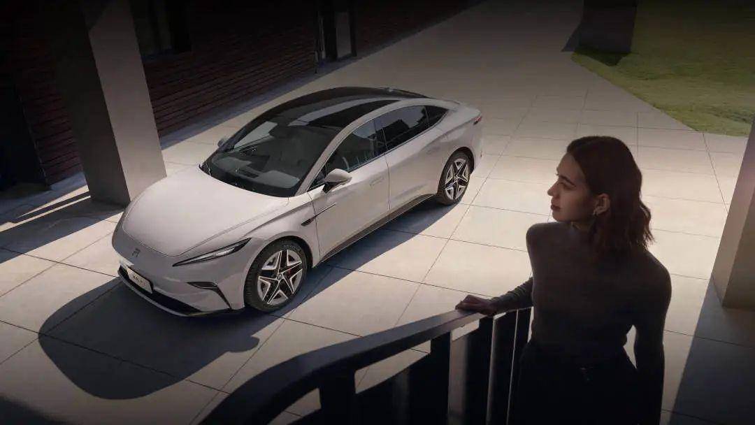 预售价28万起，新豪华大智座飞凡F7惊艳亮相！77元抢订7重好礼_搜狐汽车_搜狐网