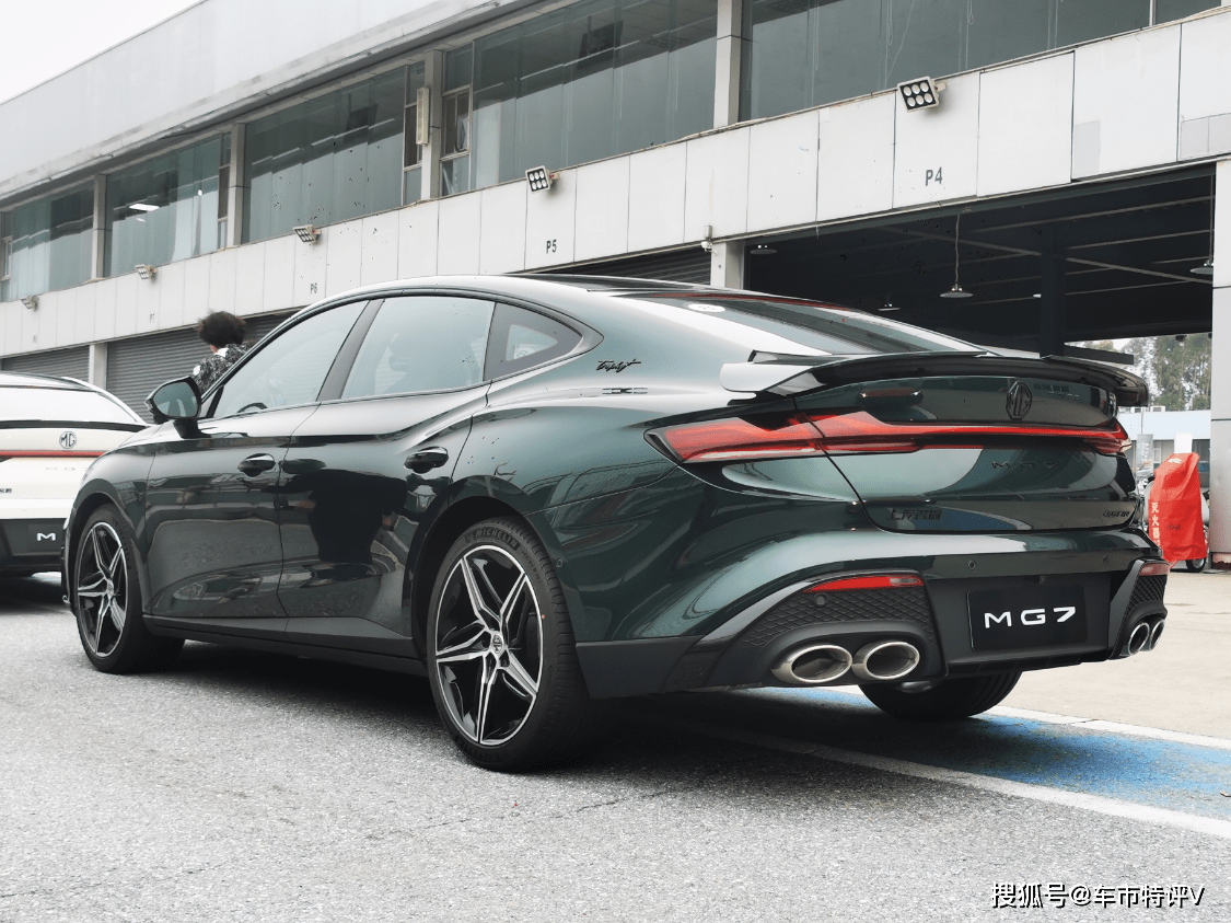 赛道试驾MG7，2.0T+9AT零百加速6.5秒，配E-LSD电子限滑差速器_搜狐汽车_搜狐网