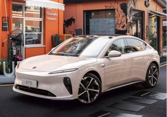 蔚来ET5和极氪001怎么选？过来人献出一篇“购车干货”！_搜狐汽车_搜狐网