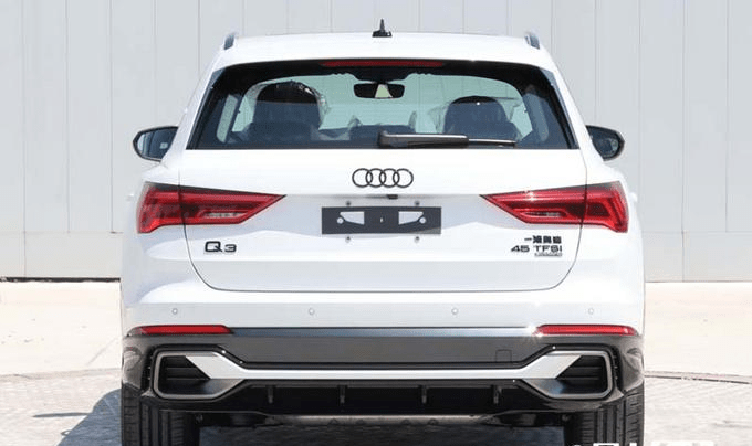 奥迪新Q3实拍曝光！换S8同款格栅，还有1.5T，造型接受吗？_搜狐汽车_搜狐网