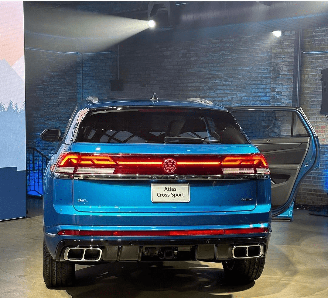 海外实拍新款大众途昂 外观更年轻、个性 取消VR6发动机_搜狐汽车_搜狐网