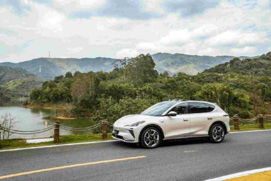 试驾智己LS7：50万内全新爆款SUV闪亮登场_搜狐汽车_搜狐网