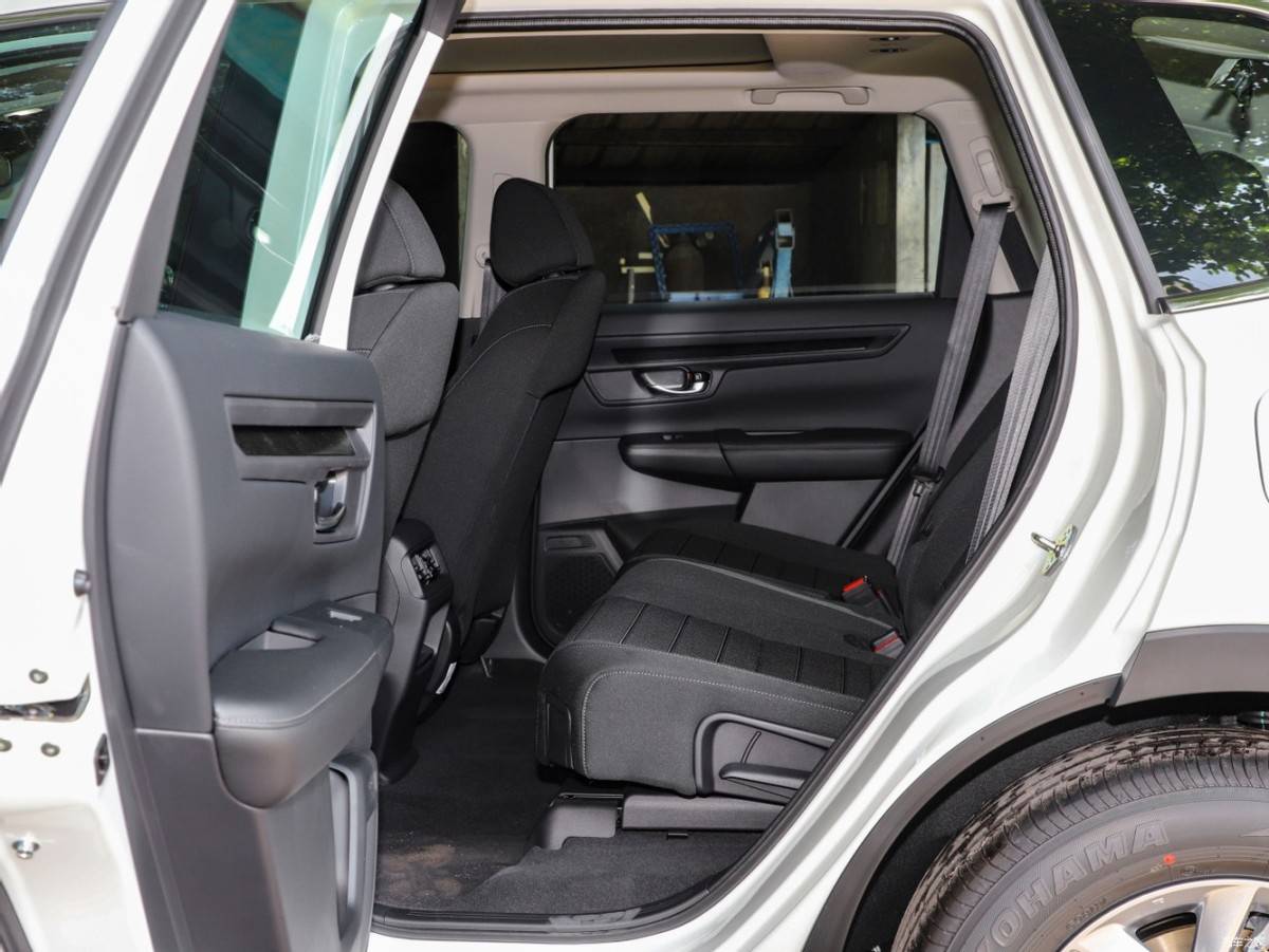 15万的车40万级产品力？配电磁悬架，自主推全新紧凑2.0T SUV_搜狐汽车_搜狐网