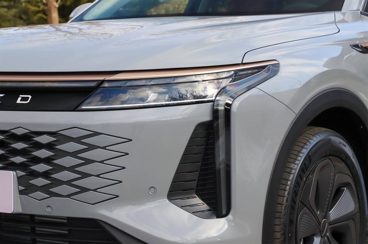 15万的车40万级产品力？配电磁悬架，自主推全新紧凑2.0T SUV_搜狐汽车_搜狐网