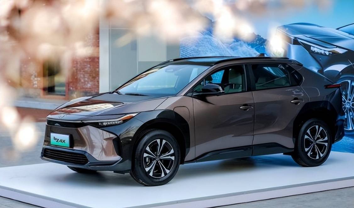 展现火爆新局面，一汽丰田bZ4X带来出行新选择_搜狐汽车_搜狐网
